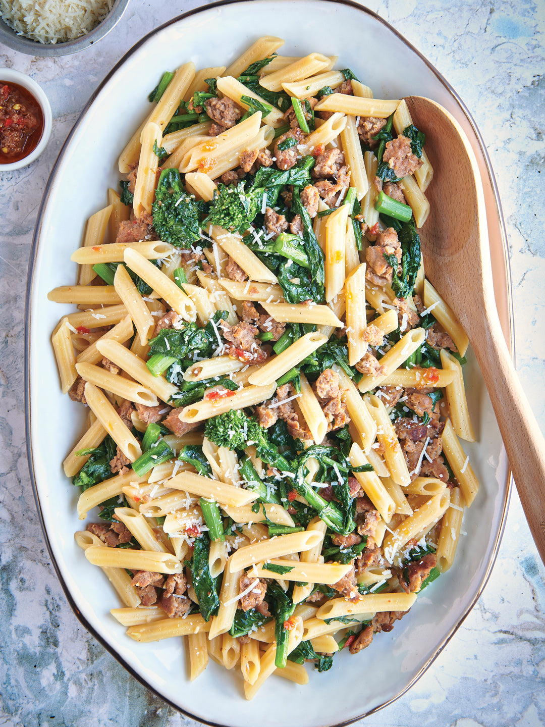 Gluten-free pasta with sausages and rapini – Iris Importing