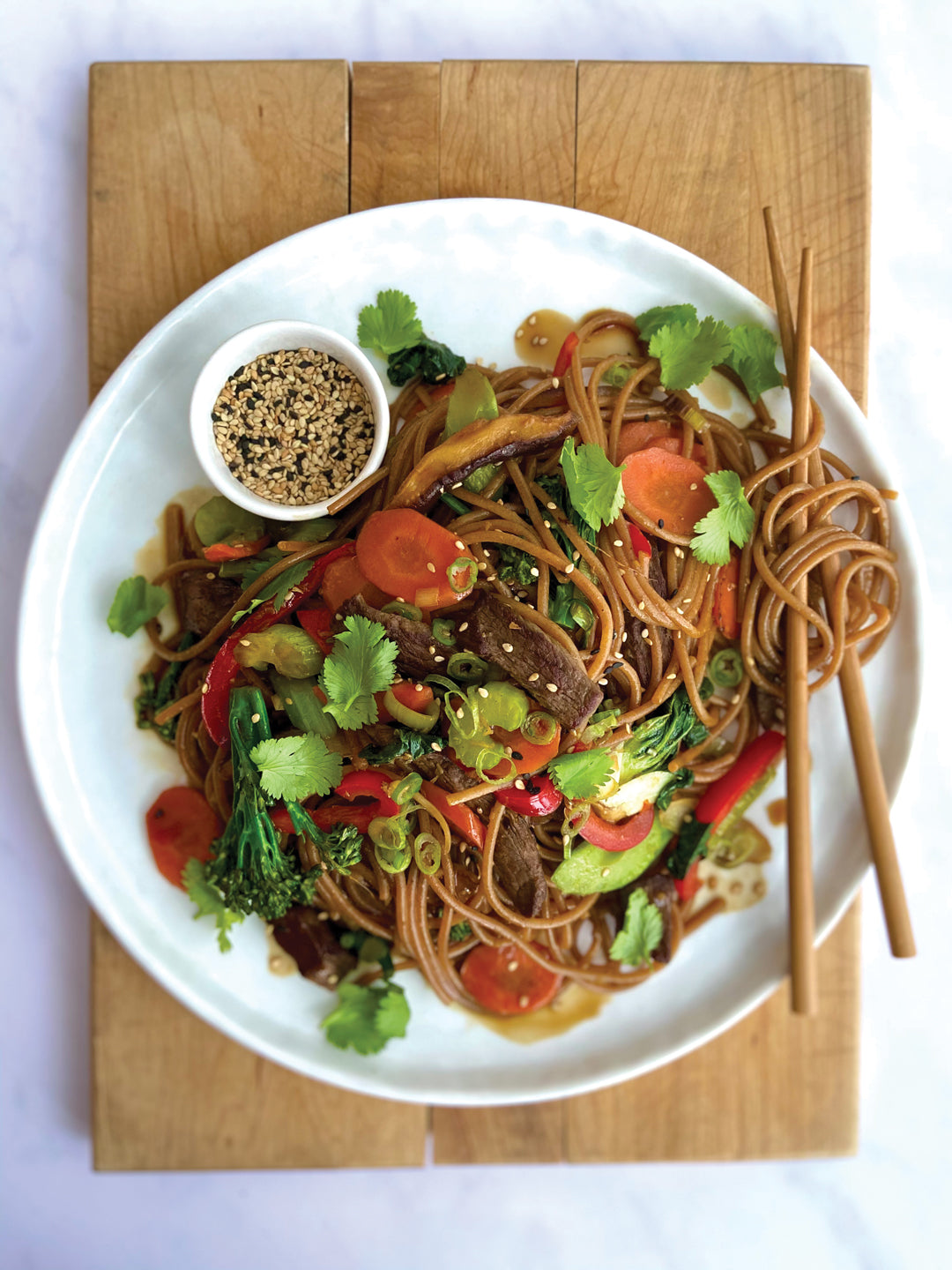 Chinese spaghetti with whole wheat pasta – Iris Importing